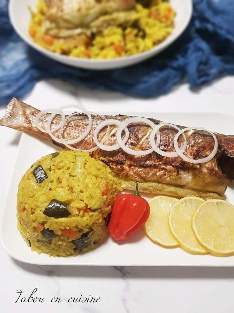 Poisson braisé et riz aux légumes.