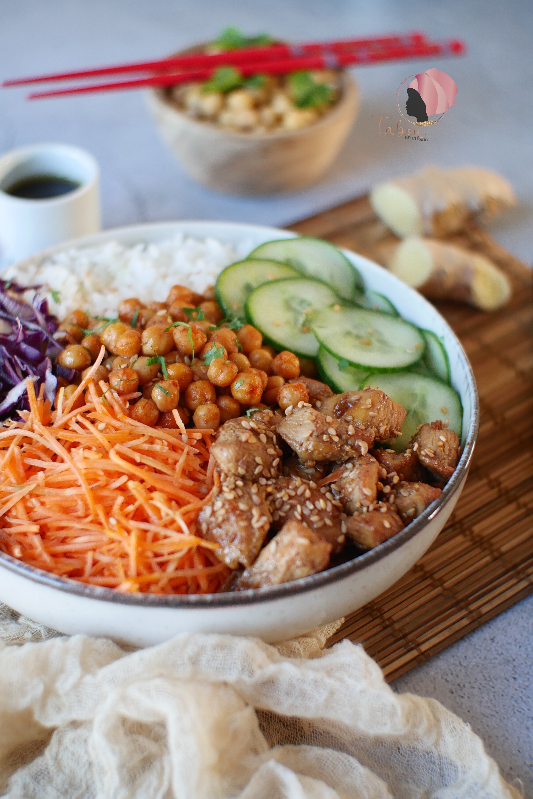 Poké bowl poulet et pois chiche